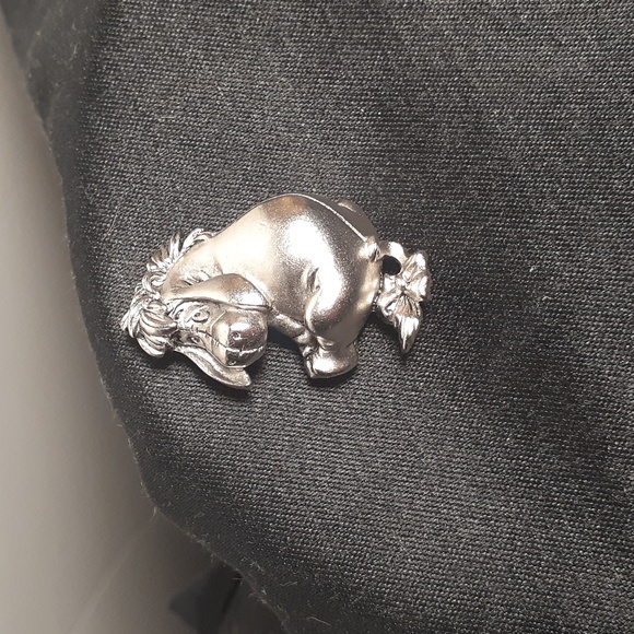 Disney | Jewelry | Vtg Disneys Eeyore Brooch Pewter 38 From The Pooh ...